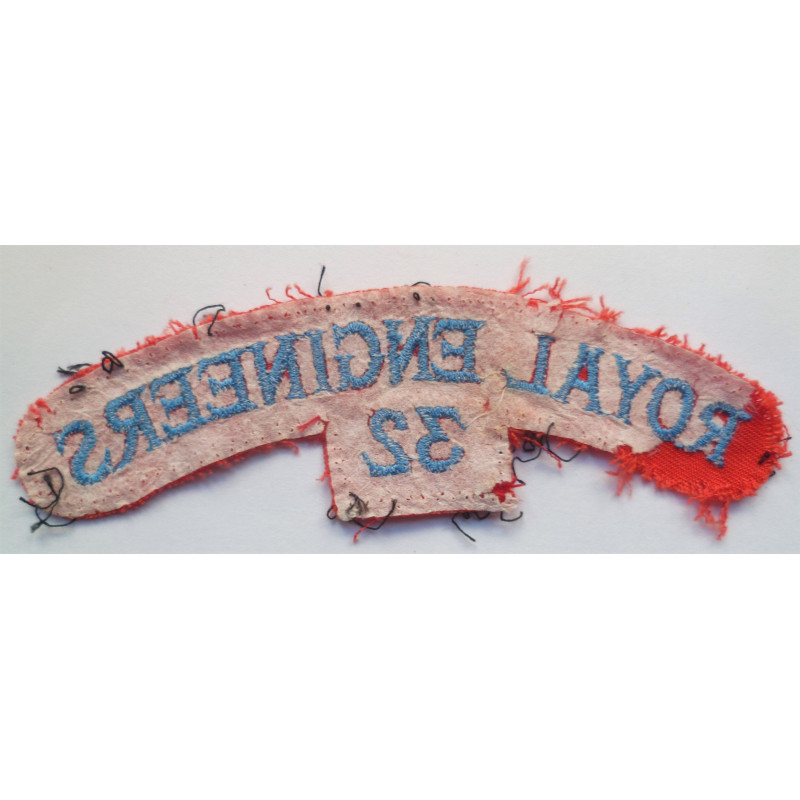Royal Engineers 32 (Armoured Regiment) Cloth Shoulder Title British