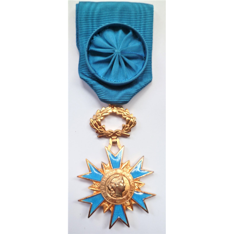 France National Order of Merit, Officer’s Medal