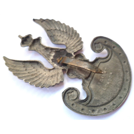 WW2 Polish Army Eagle Cap Badge J R GAUNT LONDON
