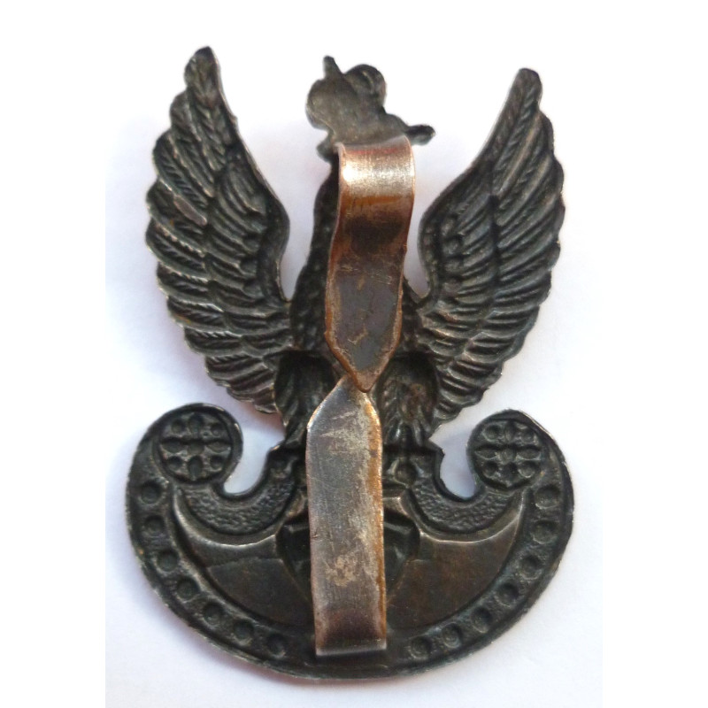 WWII Polish Army Eagle Cap Badge Side Cap