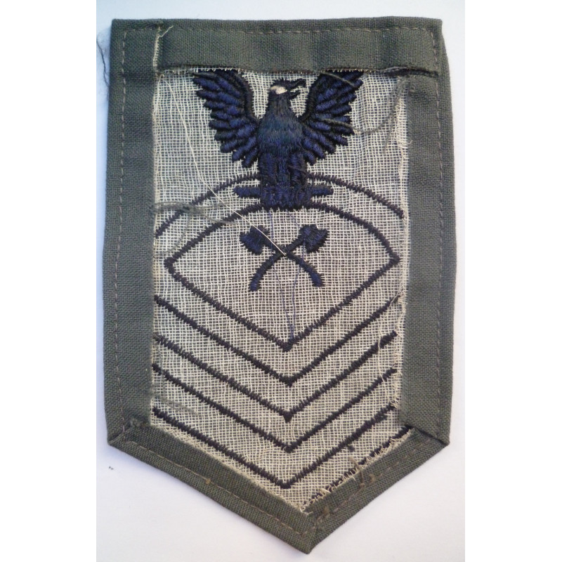 WW2 USN Chief Carpenters Mate Grey Cloth Sleeve Badge An original.
