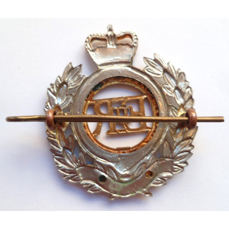 Royal Engineers Officers Cap Badge Queen's Crown RE