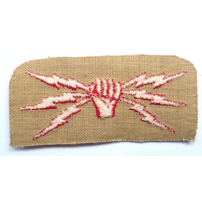 WWII RCAF/RAF Wireless Operator Mechanic Tropical Cloth Badge