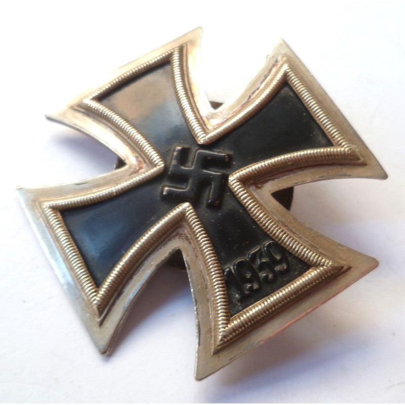 WW2 German Iron Cross 1st Class Screw Back Fitting L/12