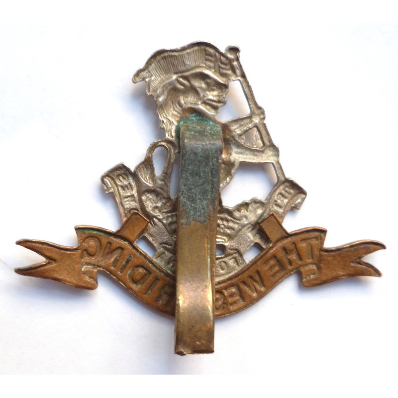 WW2 Duke Of Wellingtons The West Riding Regiment Cap Badge - British Army