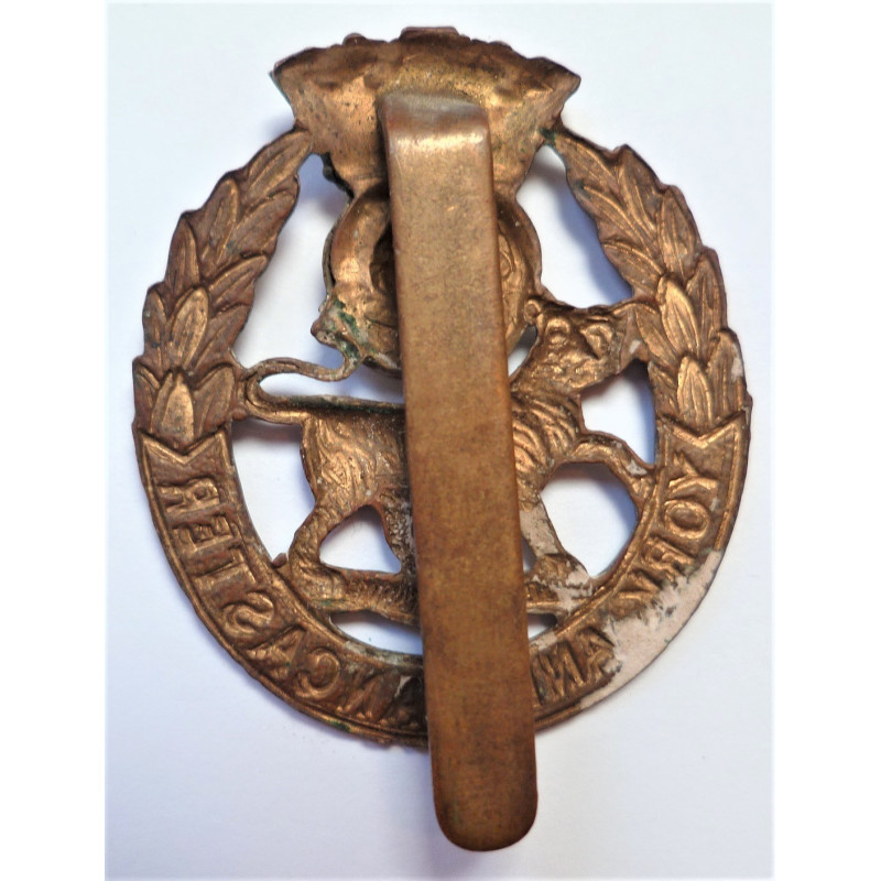York and Lancaster Cap BAdge WW2 WWII original badge British Army.