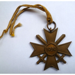 German WW2 War Merit Cross with Swords - Third Reich Insignia