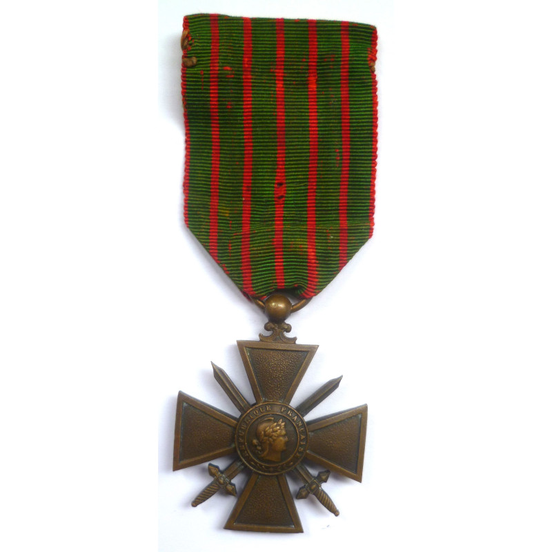 French Republic : Croix de Guerre 1914-15 Medal - World War One