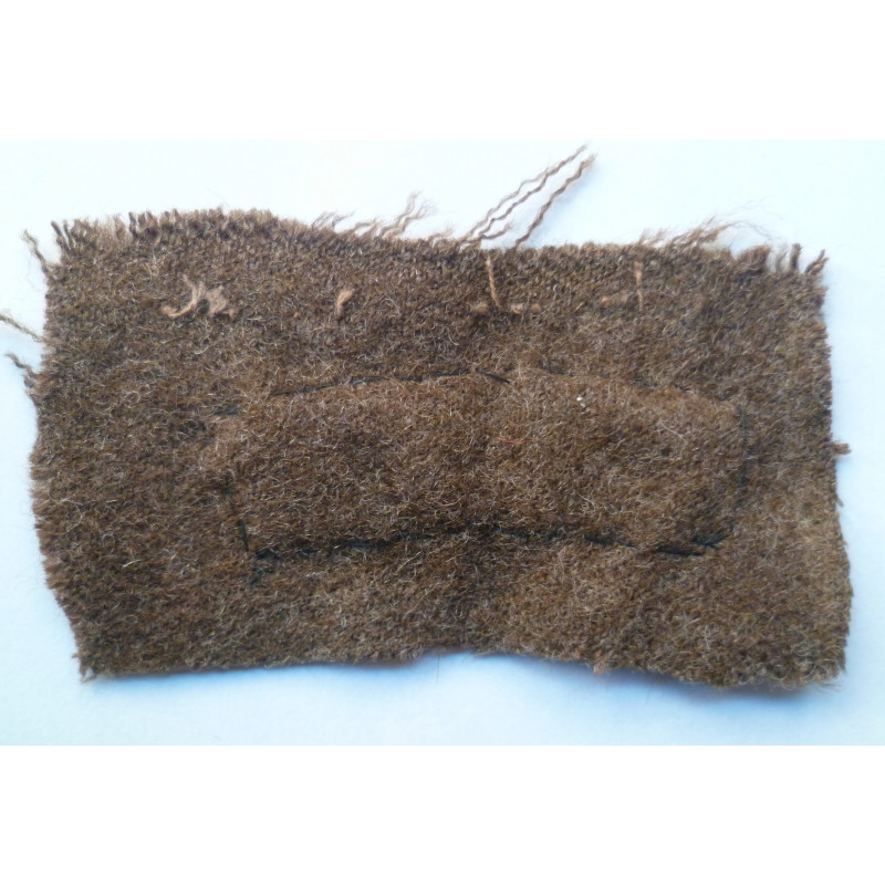 Essex Regiment Cloth Shoulder Title. Yellow on puirple